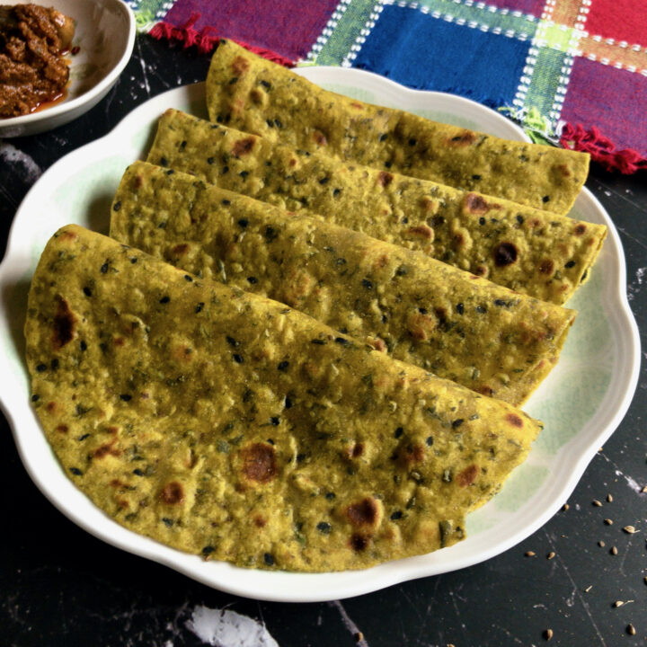 Fenugreek Flatbread | Methi Thepla - Culinary Shades