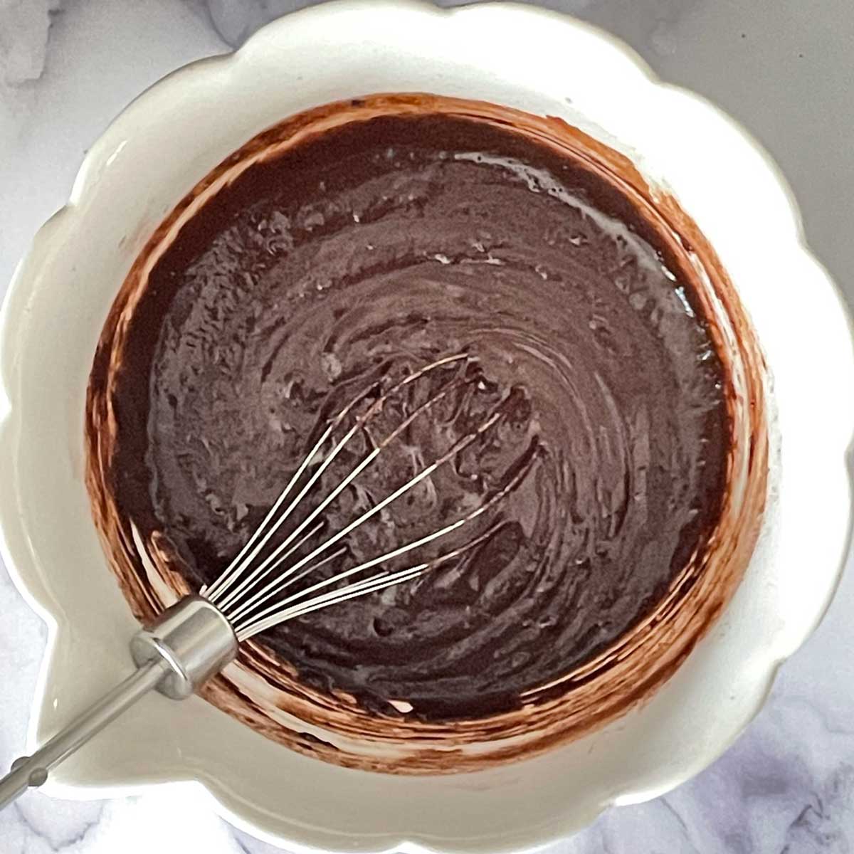 02-lava-cake-wet-ingredients-mix | Culinary Shades