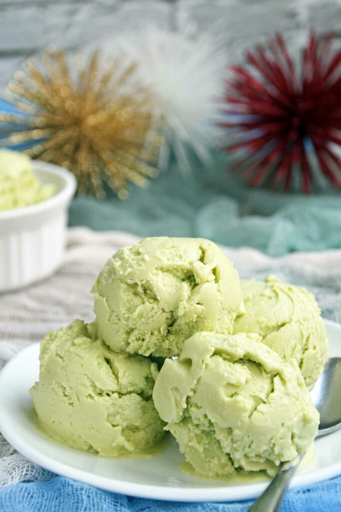 Avocado Ice Cream - Culinary Shades